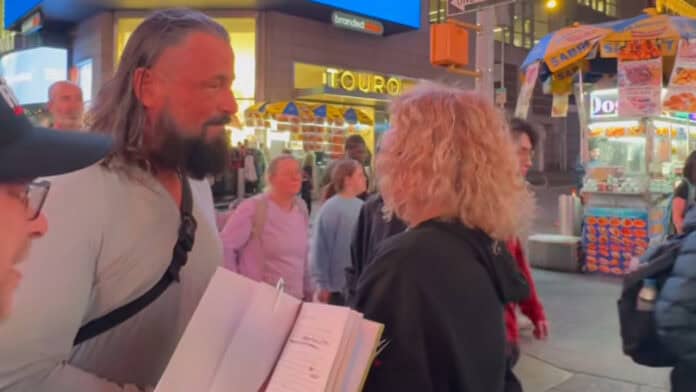 Steve Corino Gets Married In Surprise Wedding Ceremony At Times Square ...